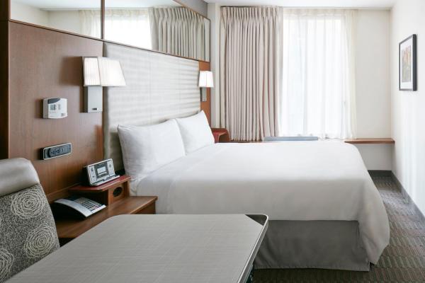 Club Quarters Hotel Grand Central, New York - Edgewater, NJ