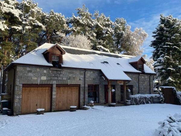 Red Squirrel Lodge - Grantown-on-Spey