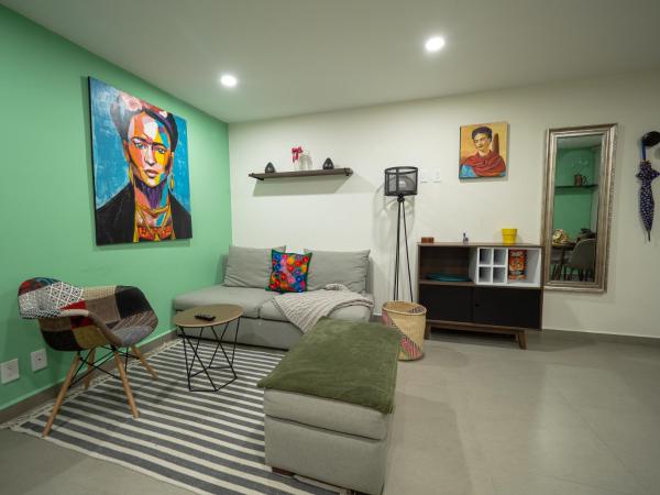 Taniveths House - Mexico City