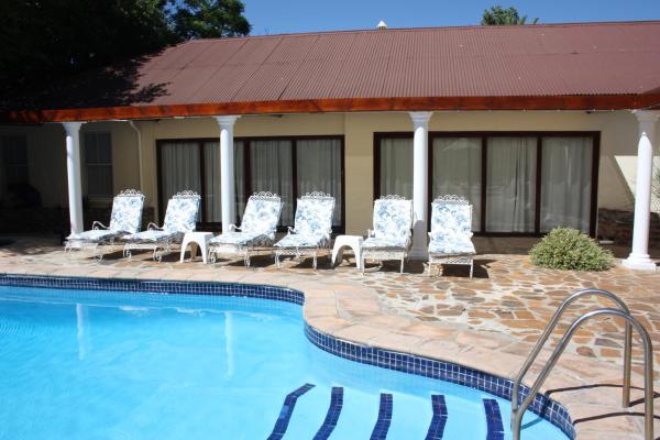 Karoopark Guest House - Graaff-Reinet