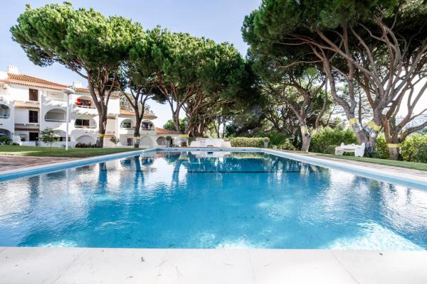 Cosy By The Pool - Quarteira
