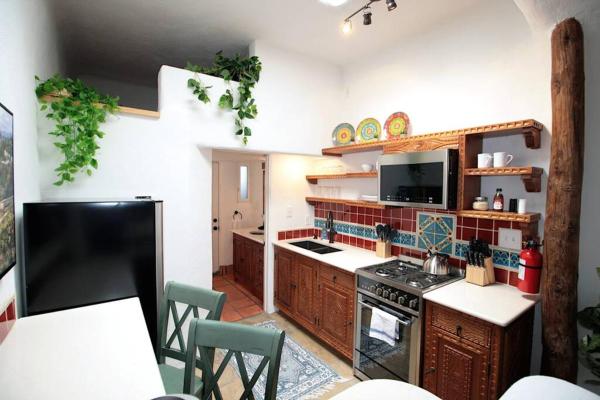 Closson Getaway - Courtyard - Railyard And Plaza - Santa Fe, NM