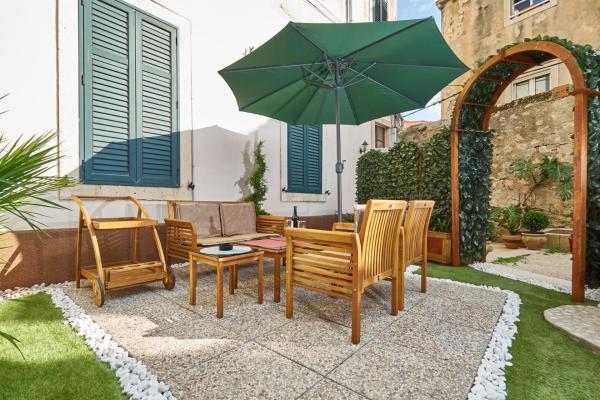 Mediteran With Garden Next To Beach And Old Town - Dubrovnik