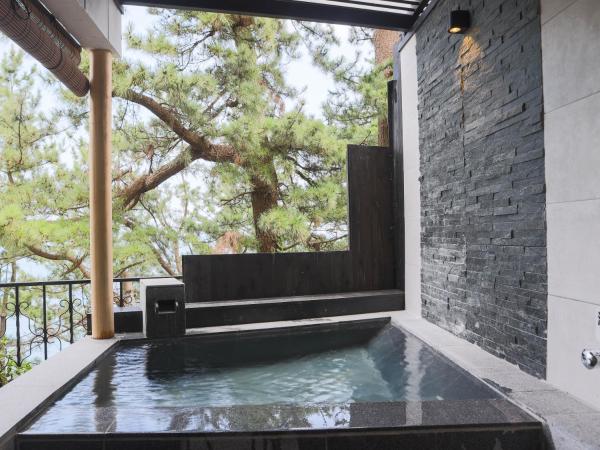 Isana Resort - Kawana