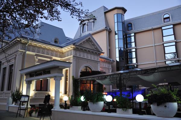 Vigo Grand Hotel - Bucov