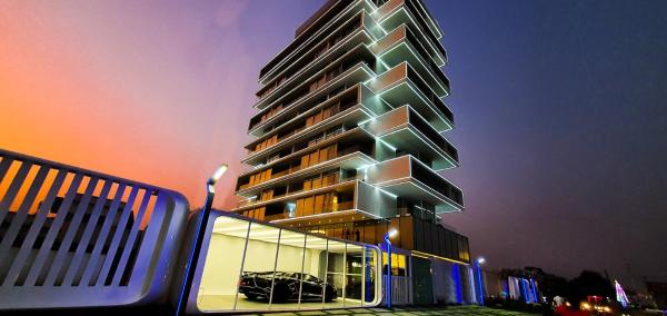 Number One Oxford Street Hotel & Suites - Accra