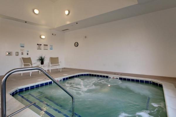 Holiday Inn Express Peru-lasalle Area By Ihg - Standard, IL