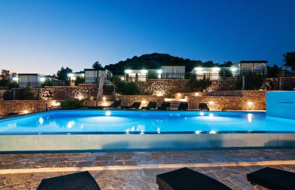 Camp Panorama With Pool - Betina