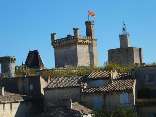 Location Saisonniere Uzes 30700 6personnes - Gard