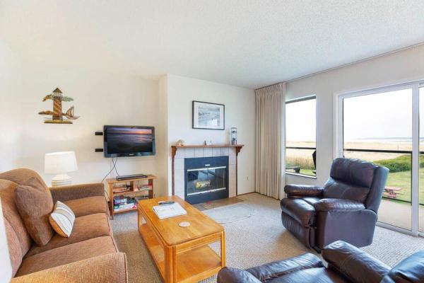 Plover Condo - Moclips, WA