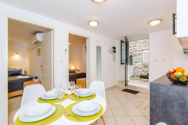40 M² Huoneisto ∙ 2 Makuuhuonetta ∙ 4 Vierasta - Dubrovnik