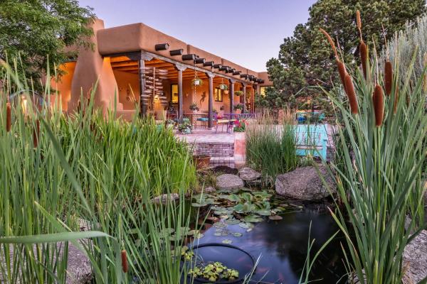 Bobcat Inn - Santa Fe, NM