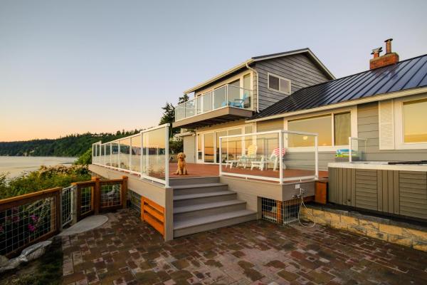 Spyglass Beach House - Whidbey Island, WA