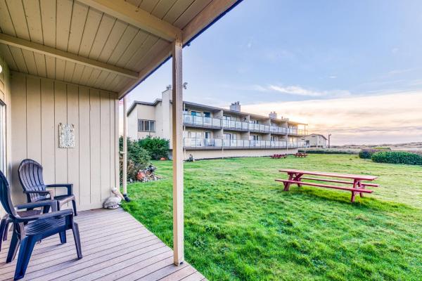 Hi-tide Resort - Pacific Beach, WA