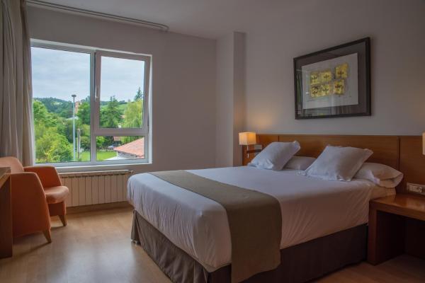 Hotel Miera - Solares