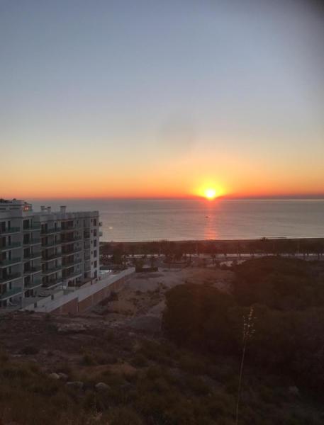 White Luxury Apartment - Tabarca