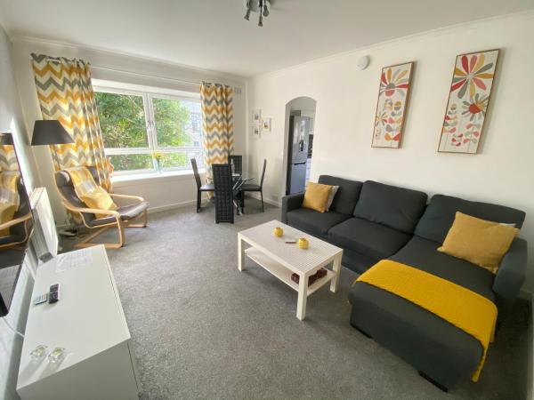 Paisley Central Apartment #4 - Long Loch