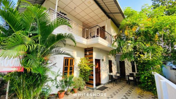 White Shore Beach Homestay - Aleppey