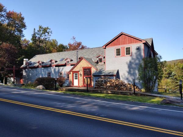 Doveberry Inn - Jamaica, VT