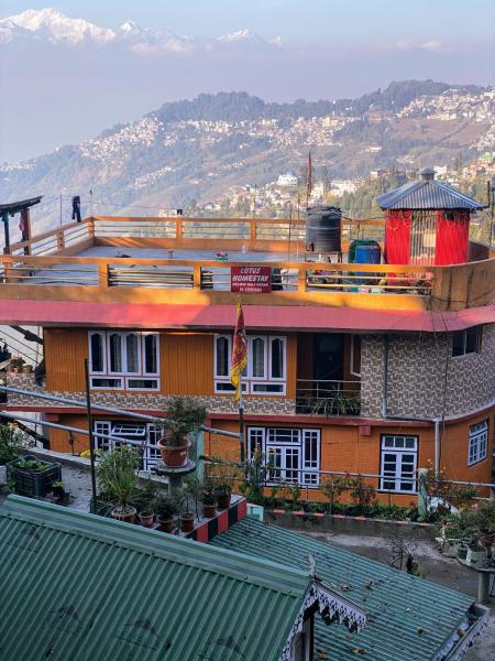 Lotus Homestay - China