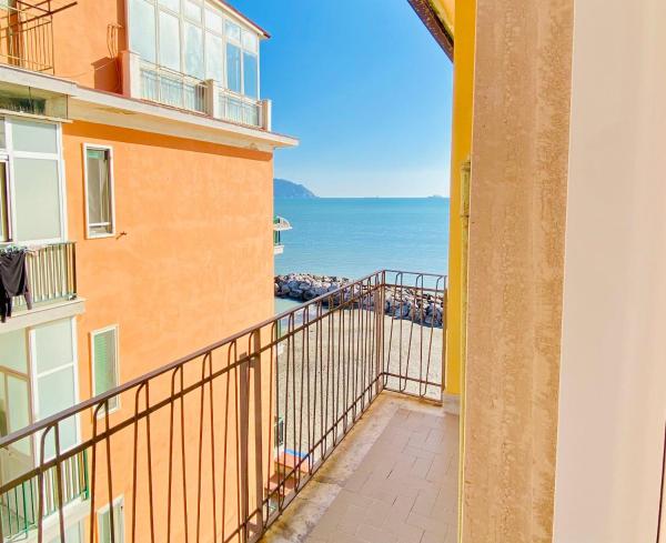 Cosy Flat With Sea View Balcony - Salerno