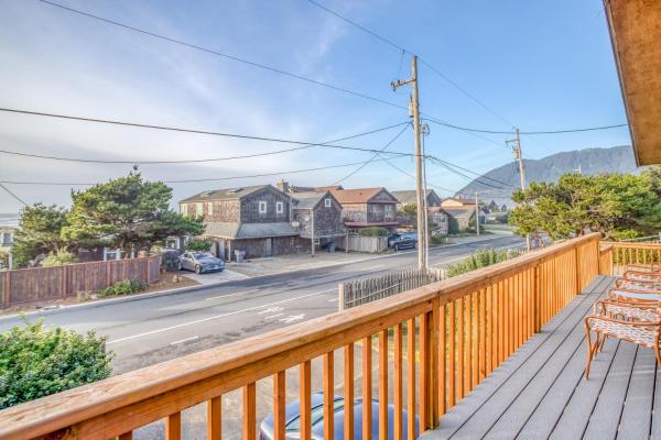 The Viking Mca 410 - Meredith Lodging - Manzanita, OR