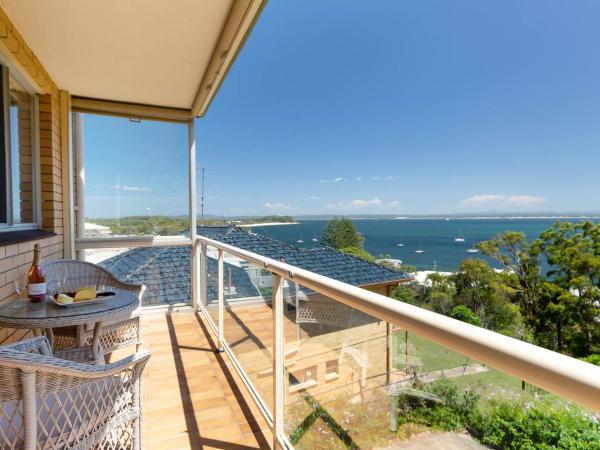 Blue Waters 6 - Shoal Bay