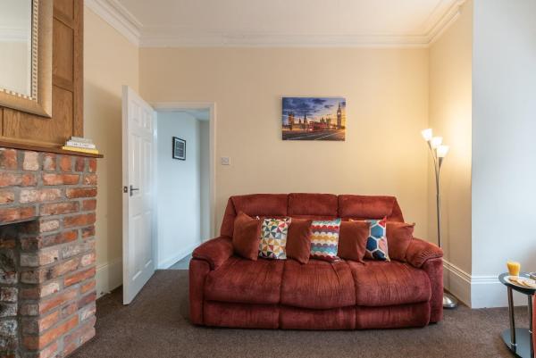 Thy Grace 3 Bedroom 2 Shower Room Central Location- Newland Ave - Beverley, UK