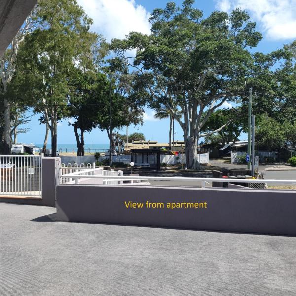 Villa Venezia Apt 3 - Spacious Hervey Bay Beachfront Apartment - Hervey Bay