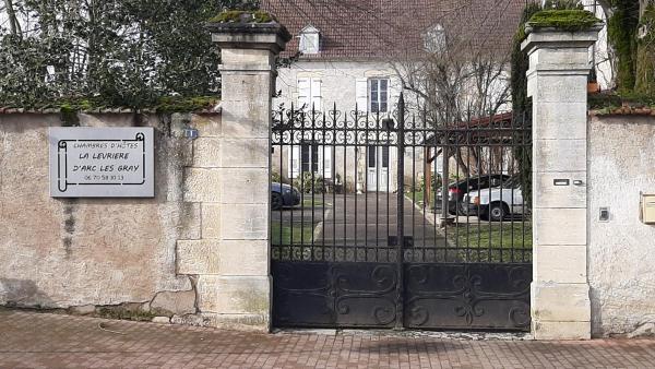 La Levriere D'arc Les Gray Chambre D'hotes - Gray