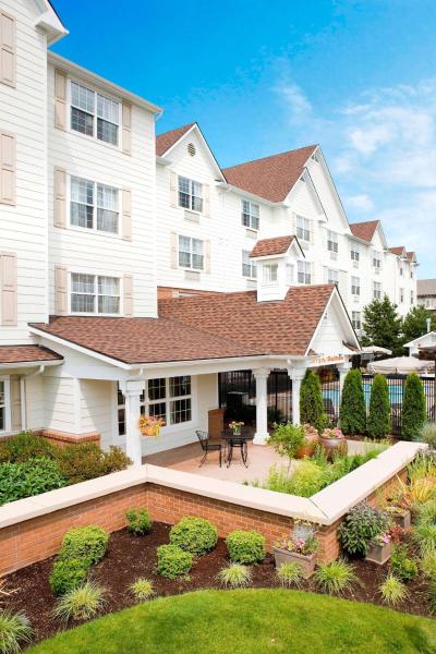 Sonesta Simply Suites Seattle Renton - Bellevue, WA
