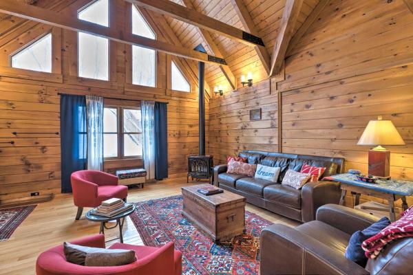 Timber Lodge - Adventure Awaits, Comfort Calls - Massanutten, VA