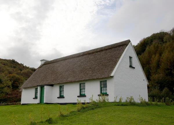 Corofin Lake Cottages - Ennis