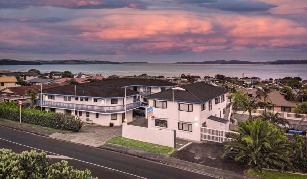 Snells Beach Motel - Snells Beach