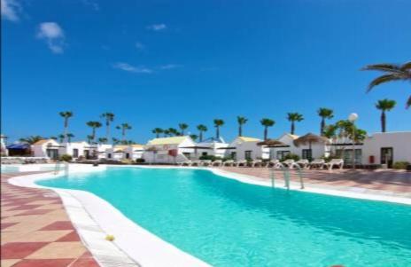Bungalow With All Services - Antigua