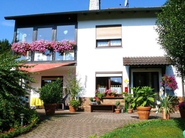 Apartment In Werratal With Terrace - Hessisch Lichtenau