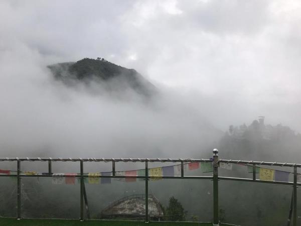 Icebergs Mussoorie - A Boutique Stay And 24 Hrs Roof Top Cafe - Mussoorie