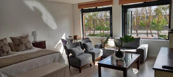 Eclipse Studio - Camps Bay