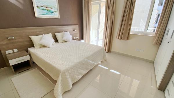 Vista Point - Cast Renting - Pembroke