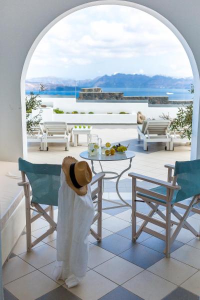 Acrothea Suites And Villas - Akrotiri Caldera - Santorini - Santorini