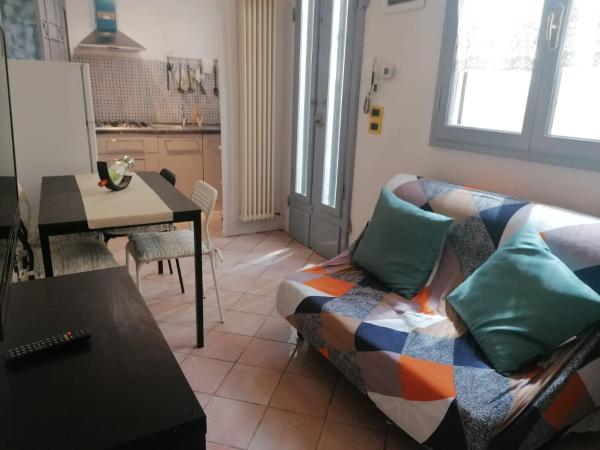 La Casina Giramondo Di Ele - Pietrasanta