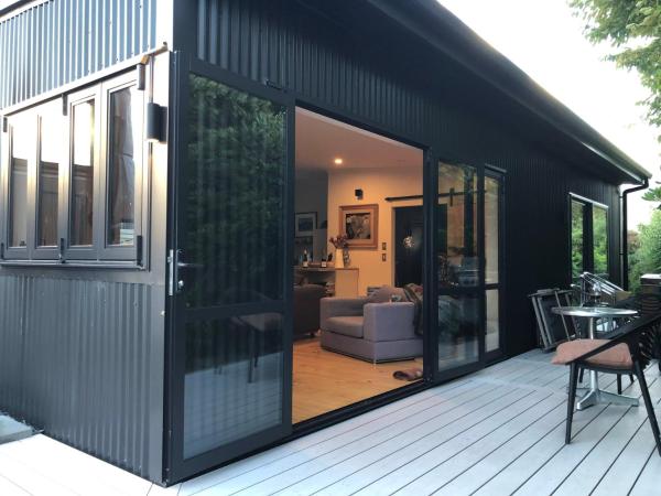 Te Toka - Queenstown