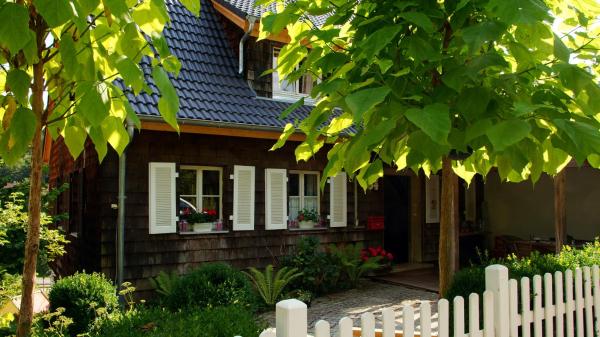 Sonnige 2-zimmer Wohnung Mit Terrasse Und Garten - Nagold