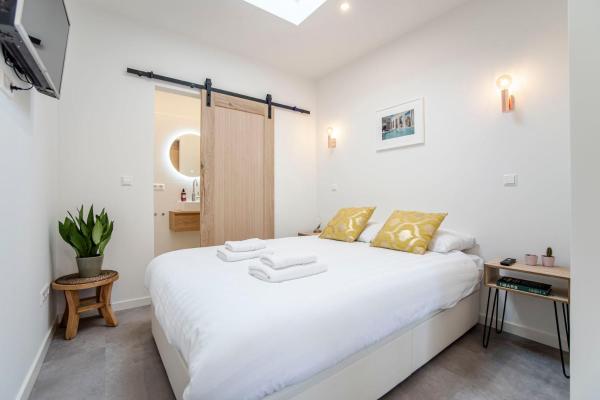 Beach Studio 35 With Private Parking - Peace - Zandvoort
