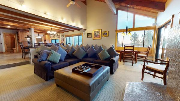 Val Disere #10 Condo - Mammoth Lakes, CA