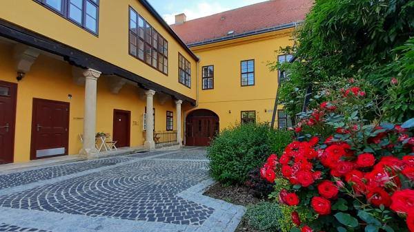 Ciszterci Szállás Pécs - Pécs