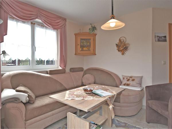 Gorgeous Apartment In Sohl With Garden - Saxe