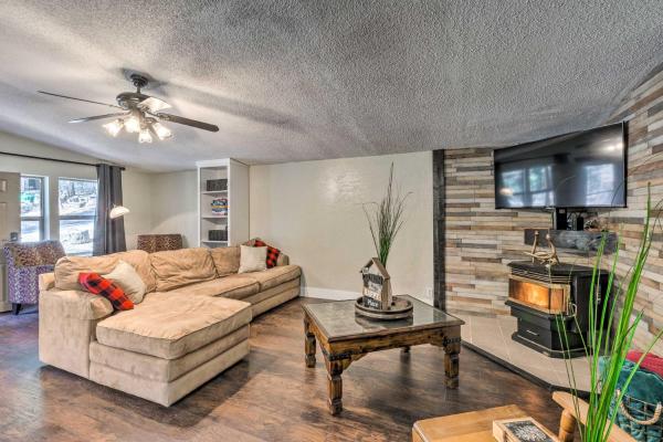 Relaxing Lincoln Forest Retreat With Wraparound Deck - Cloudcroft, NM
