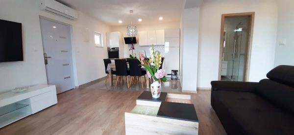 Penthaus Apartment N&m - Brela