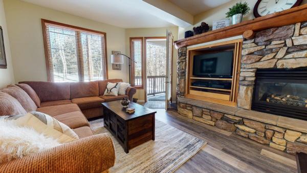 Mammoth Green #102 Condo - California